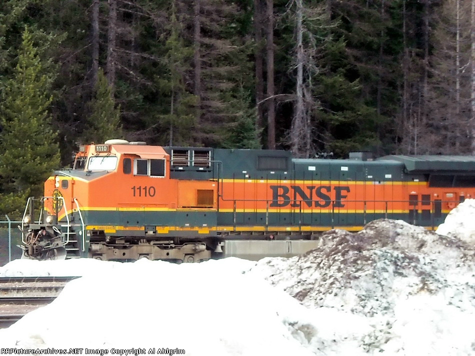 BNSF 1110